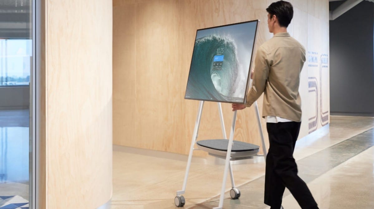 Microsoft Surface Hub 2S - SISPL